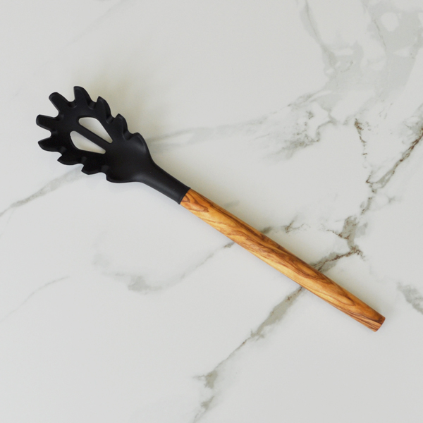 Silicone Spaghetti Server (Black) with Olive Wood Handle - 12 ...